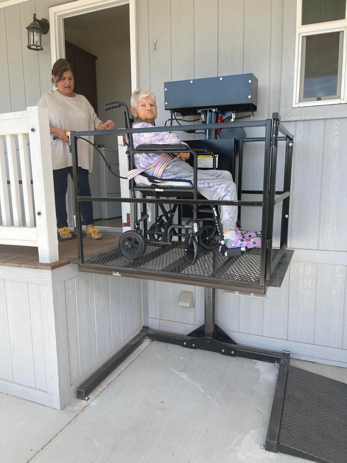 Wheelchair Platform Lift/Elevator - 4 ft | eBay