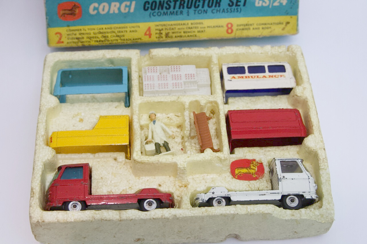 1960s Corgi Toys Commer Constructor Gift Set 24 Original Milkman Figure ...
