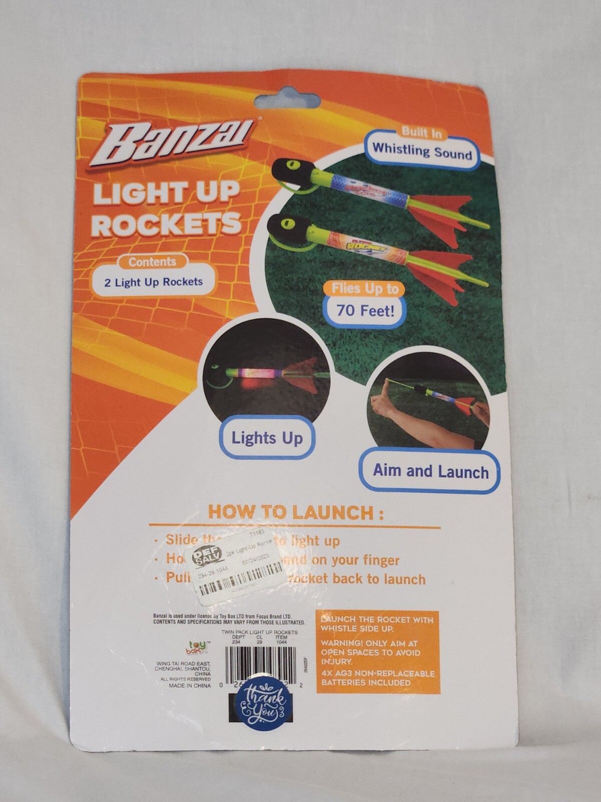 2 Banzai Light Up Rockets Launch 70 Feet Light Up Whistles Foam Tipped ...