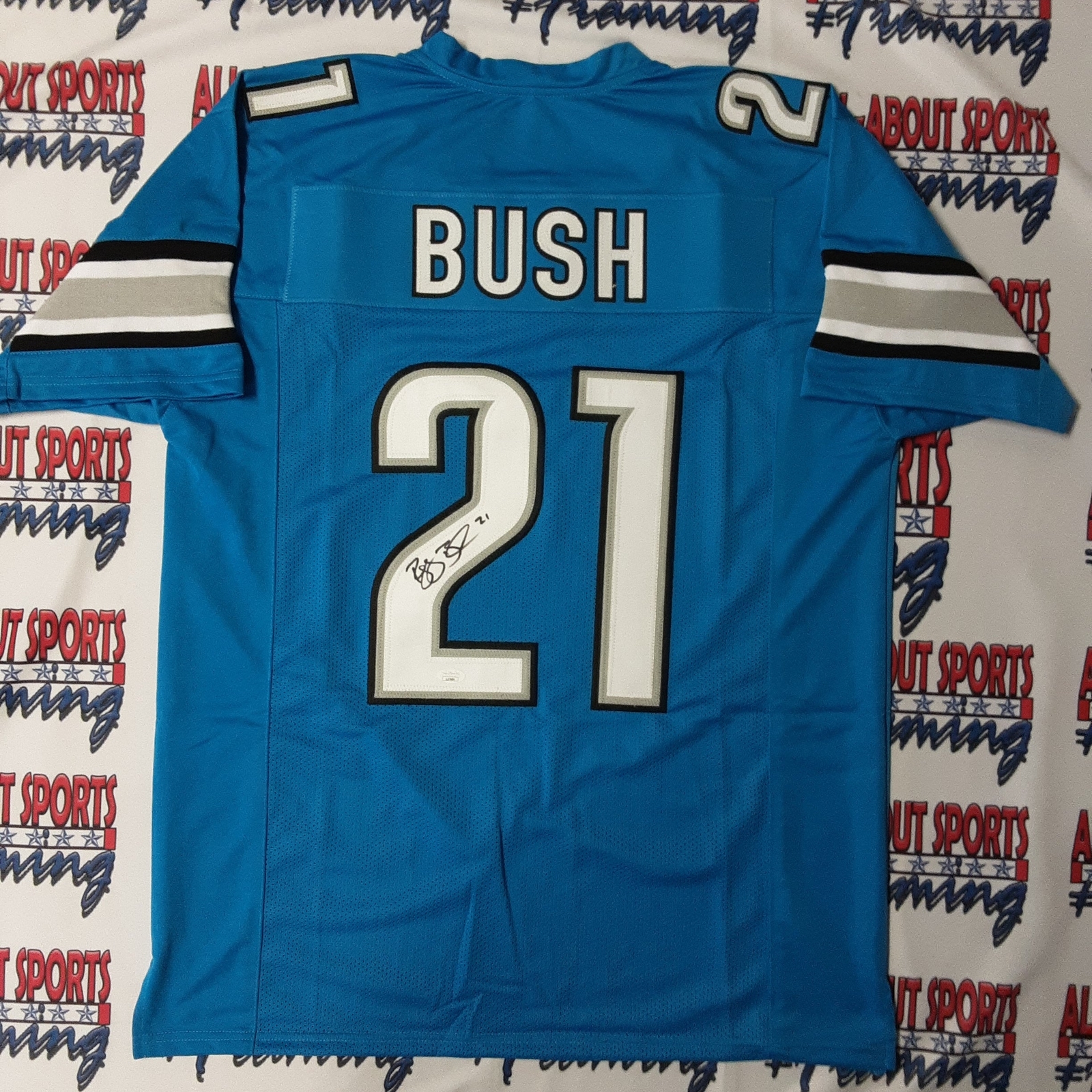 Reggie Bush Autographed Memorabilia | Signed Photo, Jersey ...