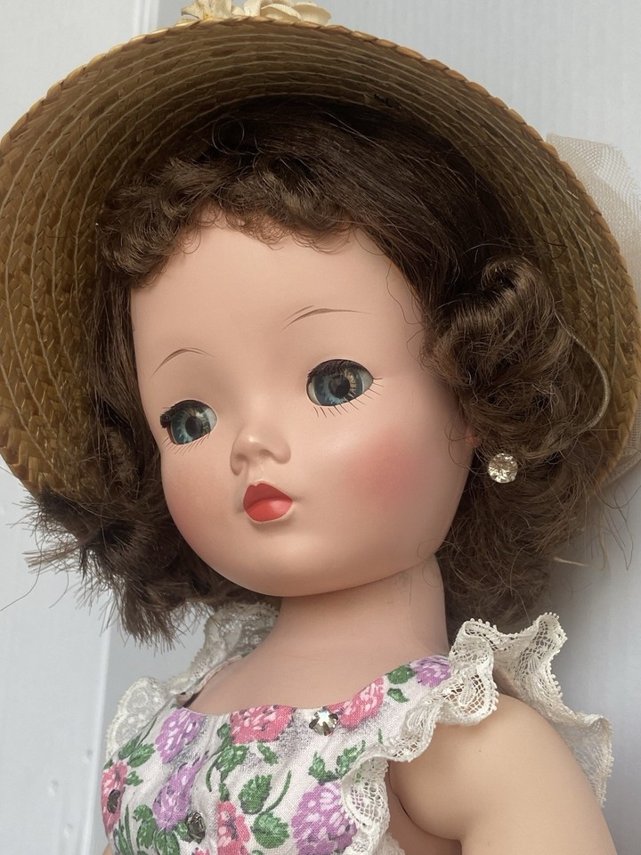 Sweet Cissy Doll In Clover Dress By Madame Alexander 20" Brunette | eBay