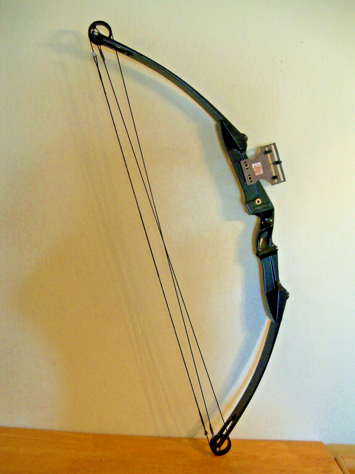 Rambo 2 wide wheel compound bow, Hoyt | eBay