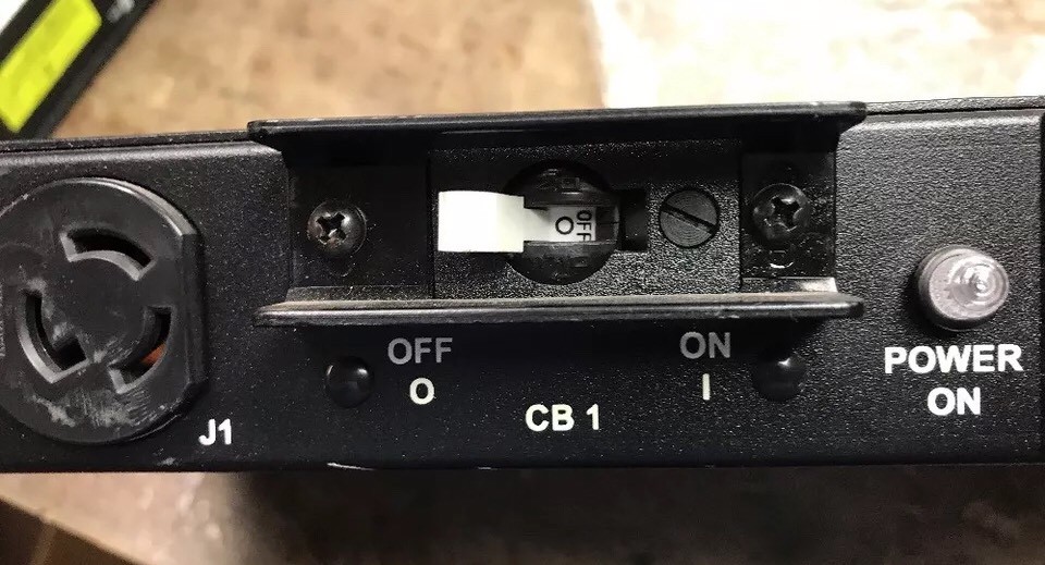 Pulizzi Z-Line CB-1 Power Distribution System | eBay