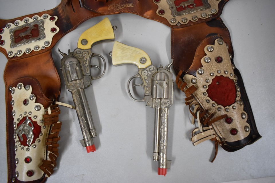 VINTAGE LONE RANGER OFFICIAL DOUBLE JEWELED HOLSTER-PONY BOY CAP GUN ...