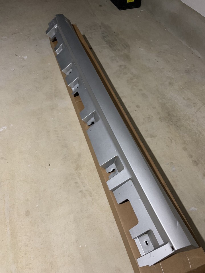 Mercedes Genuine 1676982101 9775 LEFT AND RIGHT SIDE SKIRT GLE 2020 775 ...