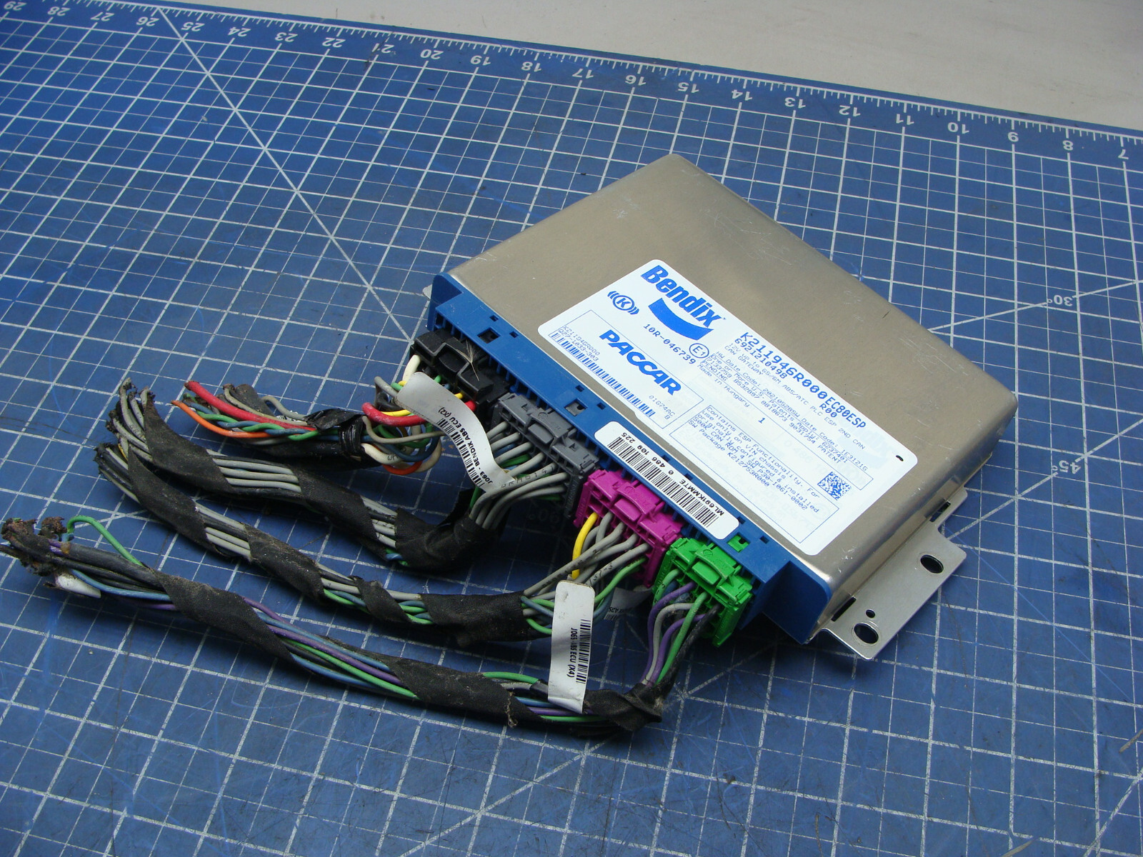 2021 PETERBILT MODEL 579 PACCAR Q27-1033-303 BENDIX K211946R000 ABS ...