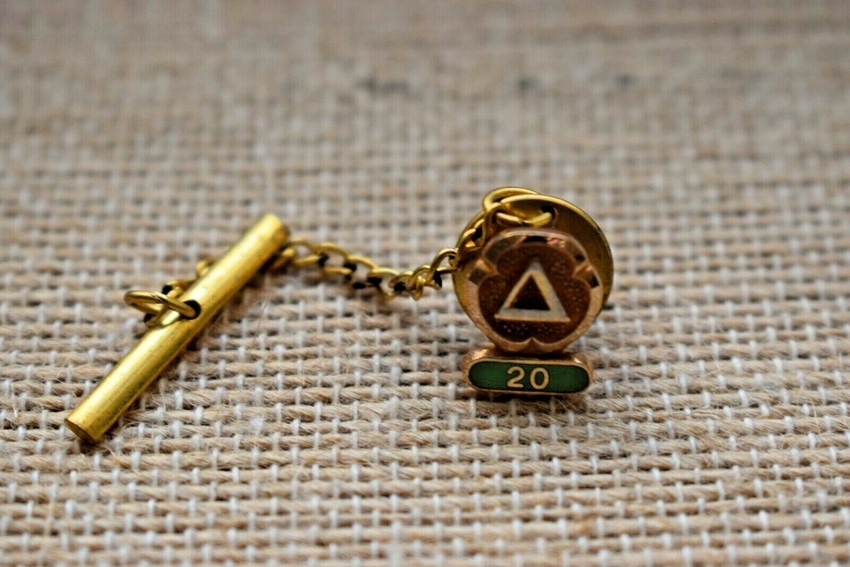 Cities Services Gas Oil 14k Emblem Employee Service Award 20 Years ...