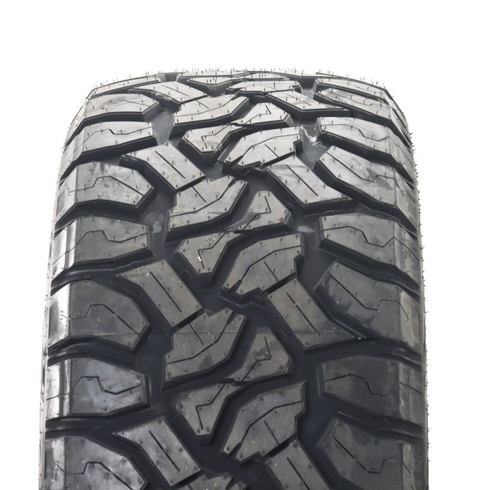 New LT 305/55R20 Delinte DX-12 Bandit R/T 121/118S | eBay