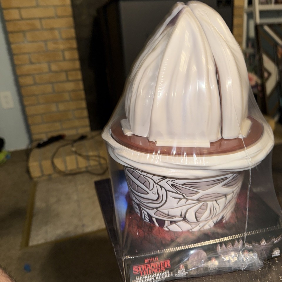 Target - Stranger Things Demogorgon Popcorn Bucket Limited Edition In ...