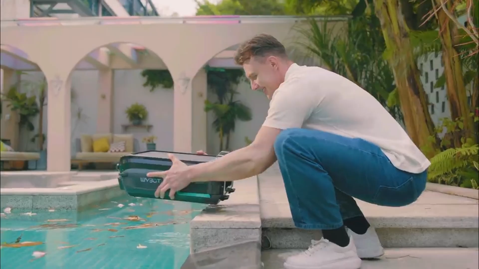 WYBOT F1 Pool Skimmer Solar Powered Robotic Pool Cleaner Pool Surface ...