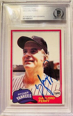 GAYLORD PERRY 1981 Topps #582 Yankees HOF Beckett BAS Certified ...