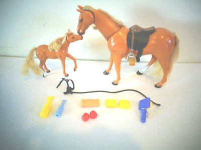 CHESTNUT RIDGE NURTURING HORSE PALOMINO FAMILY LOT FOAL MARE TOYS R US ...