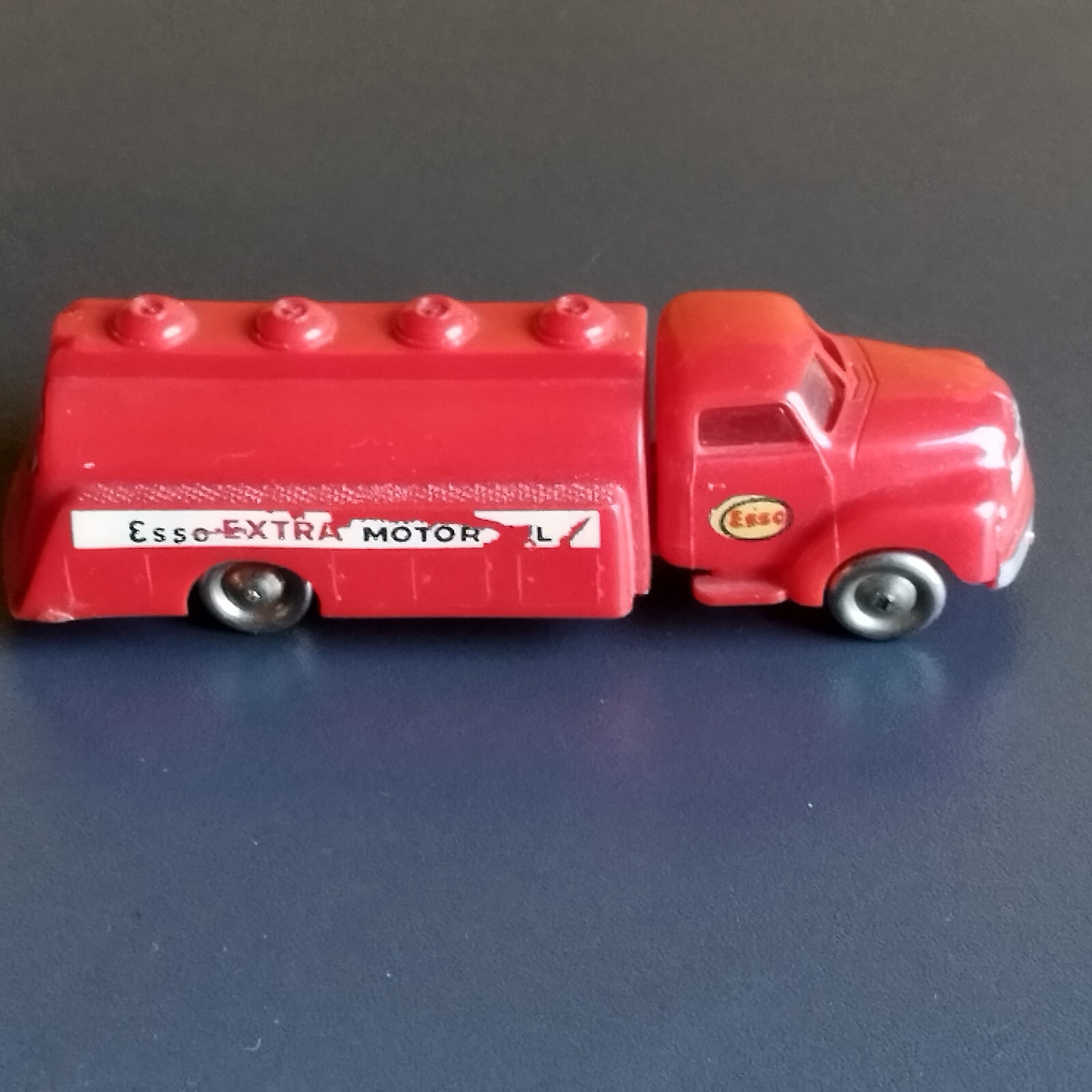 Lego no 250.Esso Extra Motor oil. Size 1: 87. 8.5 cm long..1958 | eBay