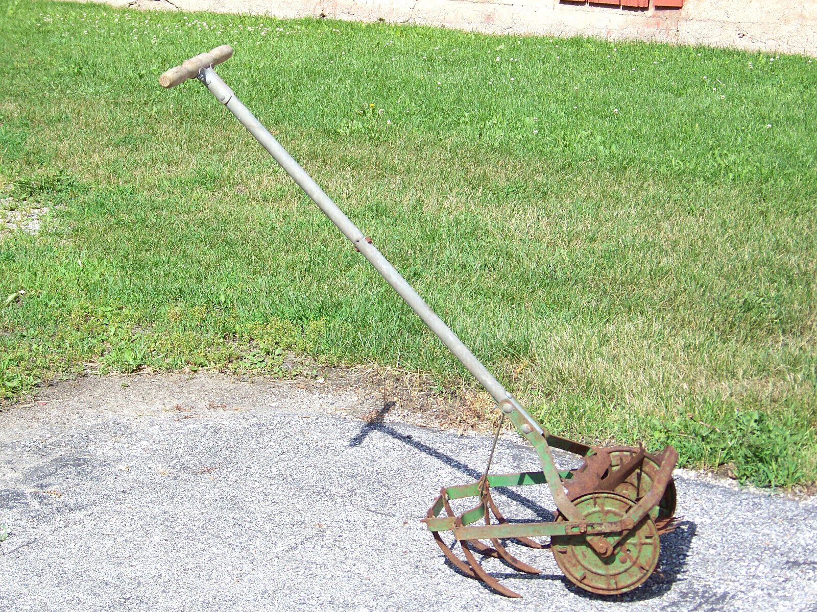 Vintage Antique ROHO Garden Hand Push Cultivator Tiller Weed Plow ...