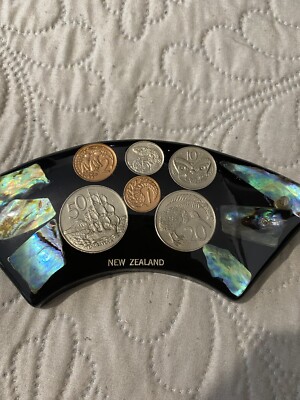 VINTAGE KOHA PAUA SHELL Wall Souvenir MADE IN NEW ZEALAND Coins | eBay