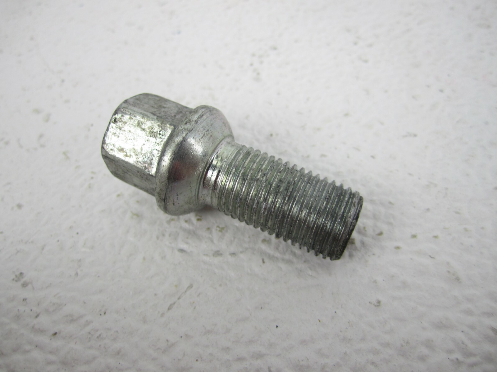 2018 - 2019 Audi A5 Wheel Rim Lug Nut Bolt W/ Cap Set of 4 OEM Bolts ...