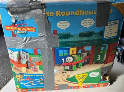 Thomas & Friends Deluxe Roundhouse Interactive Learning Railway ...