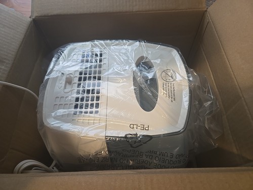 Used equate Invisible Cool Mist Humidifier EQ2109-UL Rooms up to 250 sq ...