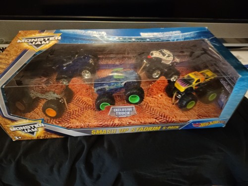 monster jam trucks bundle in original box | eBay