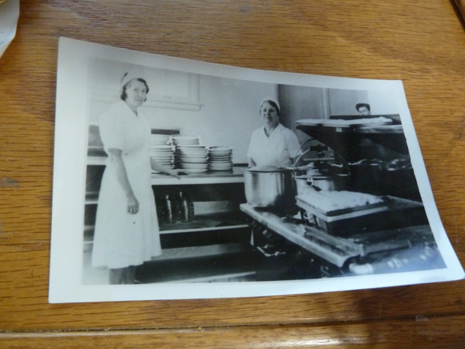 Old Photo Cooks Cafeteria Kitchen Biscuits Rodah Mrs Carrick 1930s ...