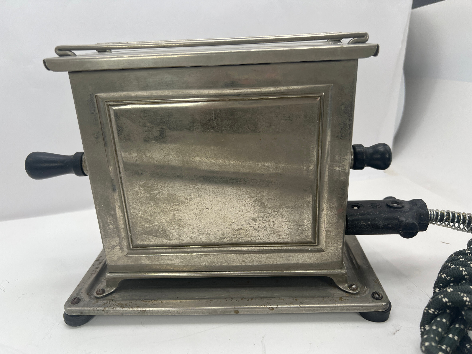 Toaster UNIVERSAL #E942 1920 toast warmer #2 Antique single slice USA ...