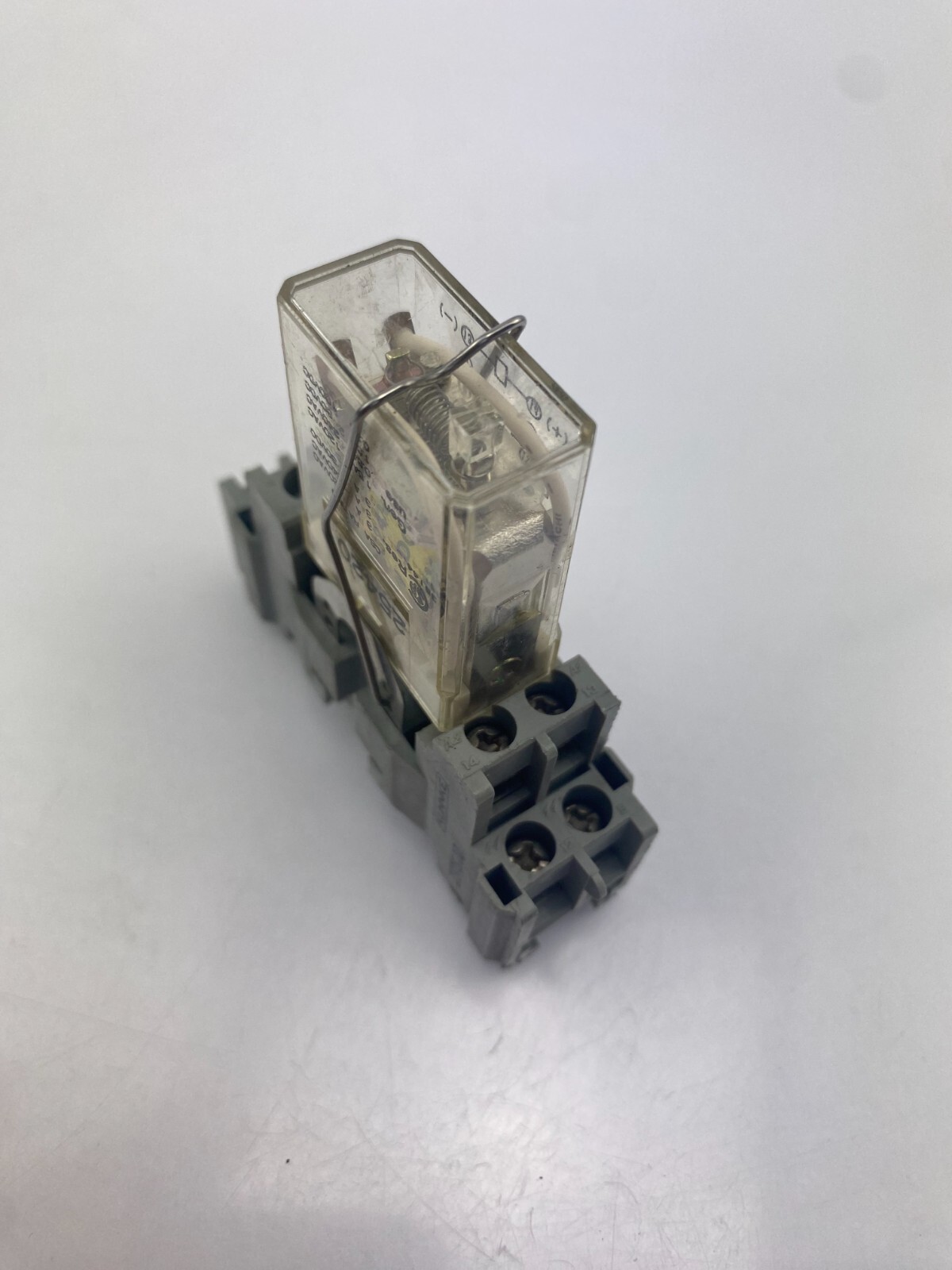 Kuhnke 111-a-2 24 VDC Relay W/ Base 111A2 for sale online | eBay