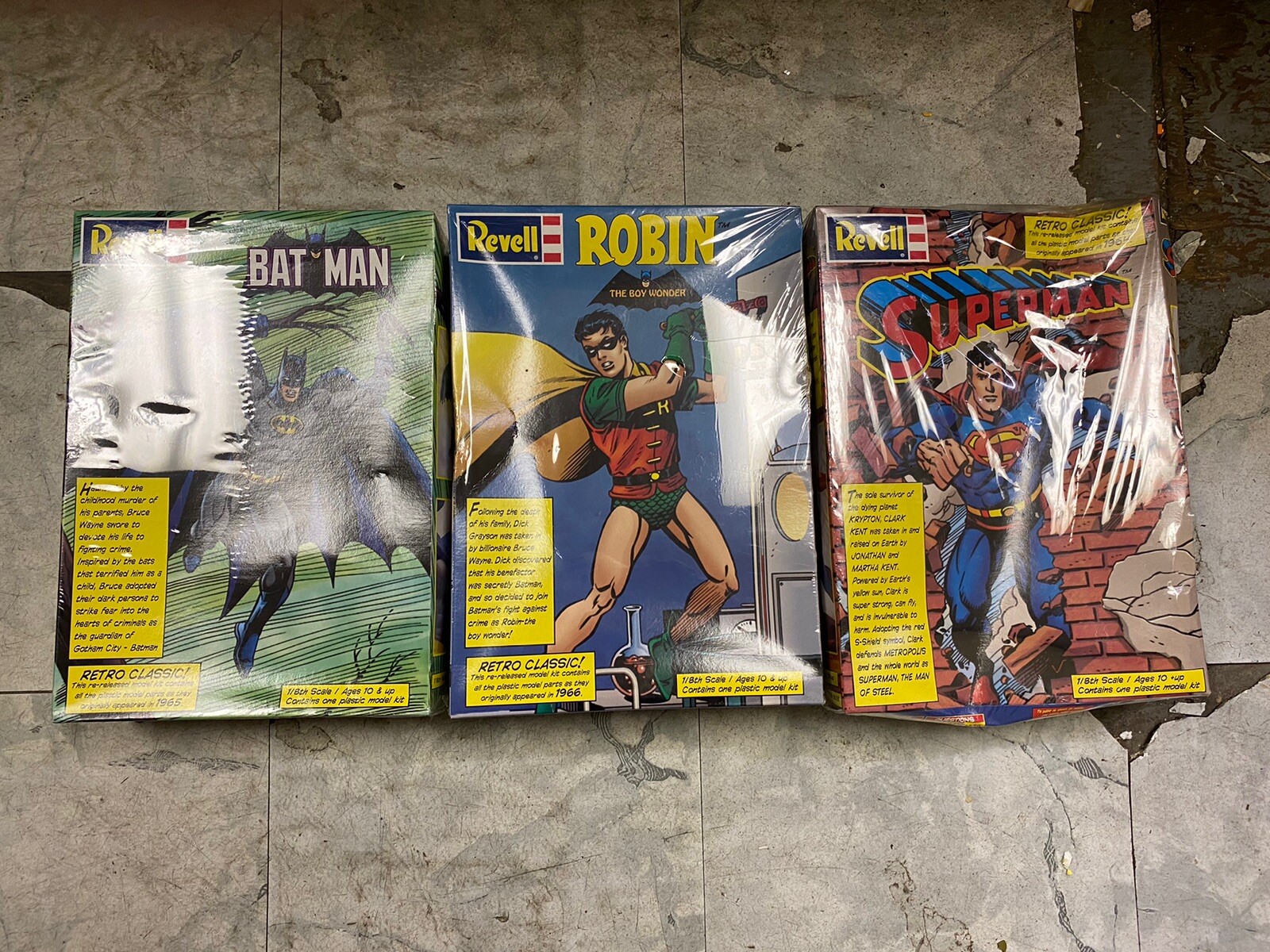 Revell Robin The Boy Wonder Retro 1966 Model Hallmark USA 1999 in ...