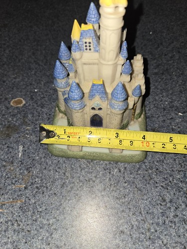 Disney Attraction Figure/Figurine Resin Hinged Box - CINDERELLA CASTLE ...