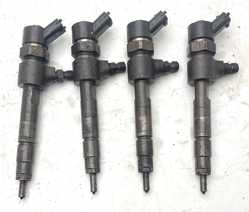 Pièces de Rechange Usés ,4 Injecteurs Fiat Palio 1.9 JTD,Code ...