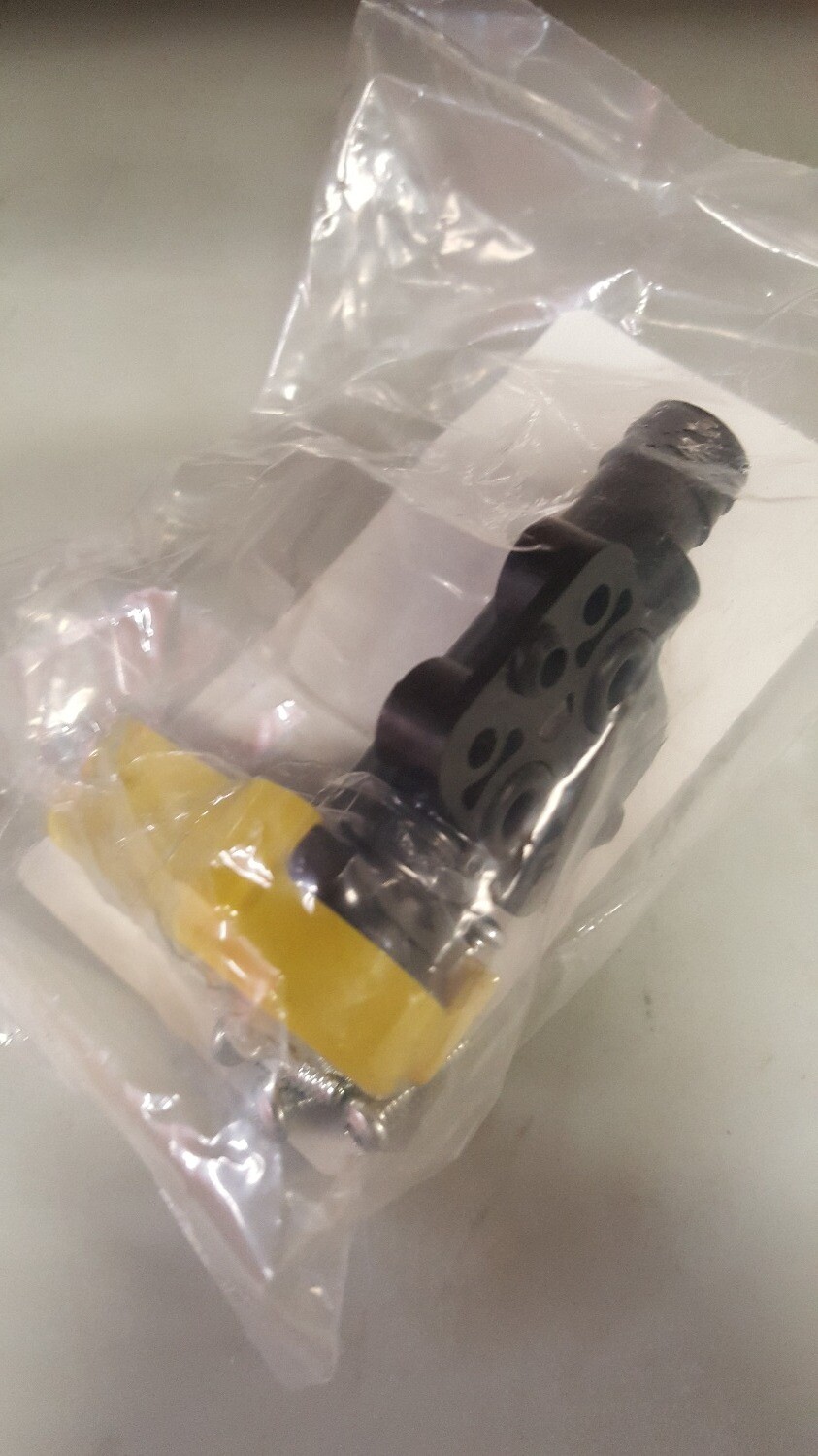 International Fuel Filter Drain Valve 1842642C91 for sale online | eBay