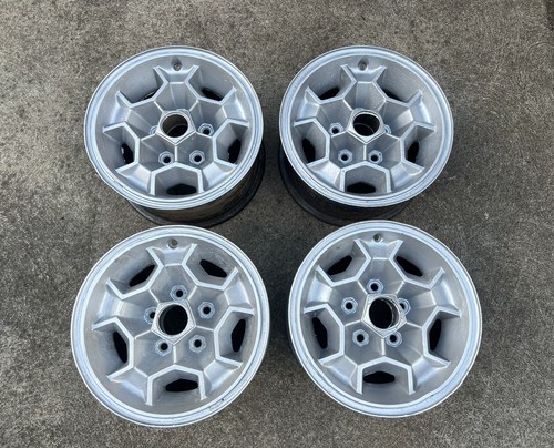 Holden Honeycomb Monaro Wheels Suit HQ HJ HX HZ WB SS GTS PREMIER V8 ...