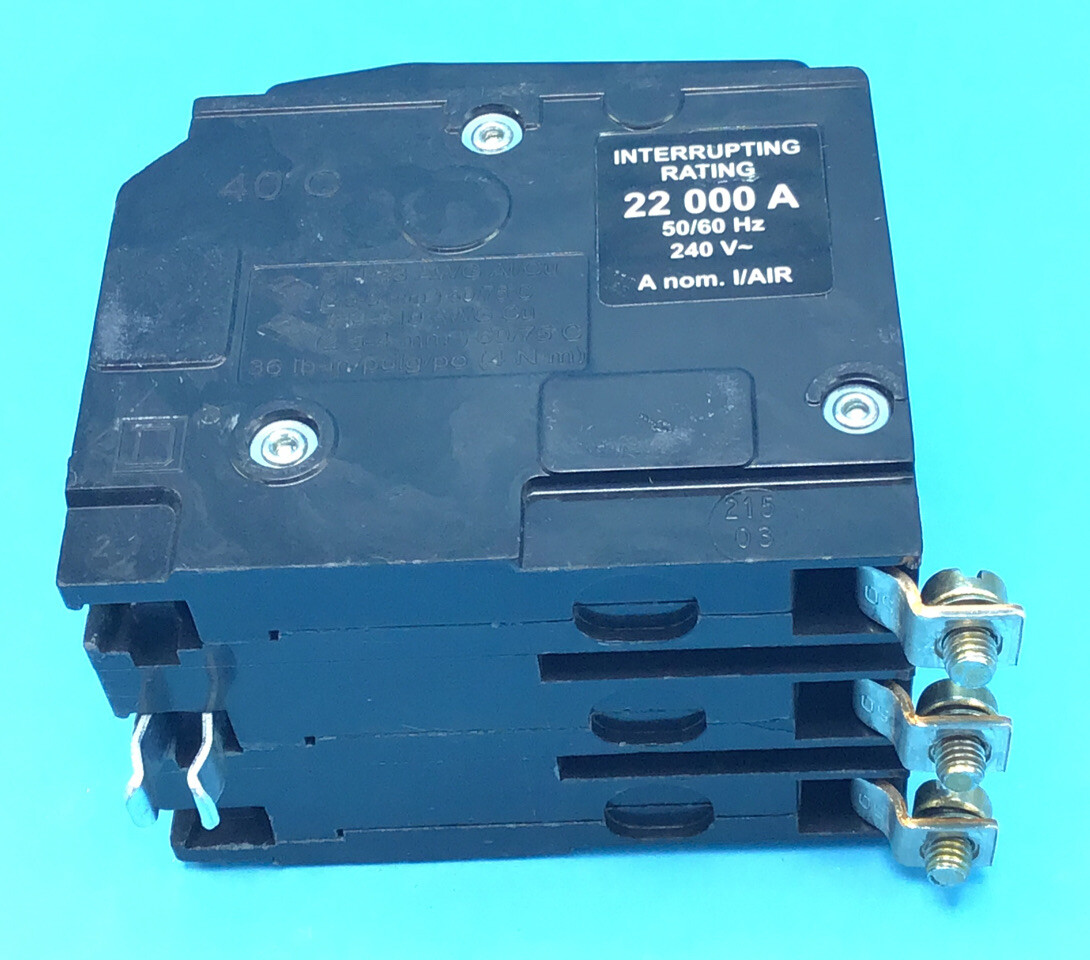 New Circuit Breaker Square D QOB330VH 30 Amp 3 Pole 240V 22kA Bolt On ...