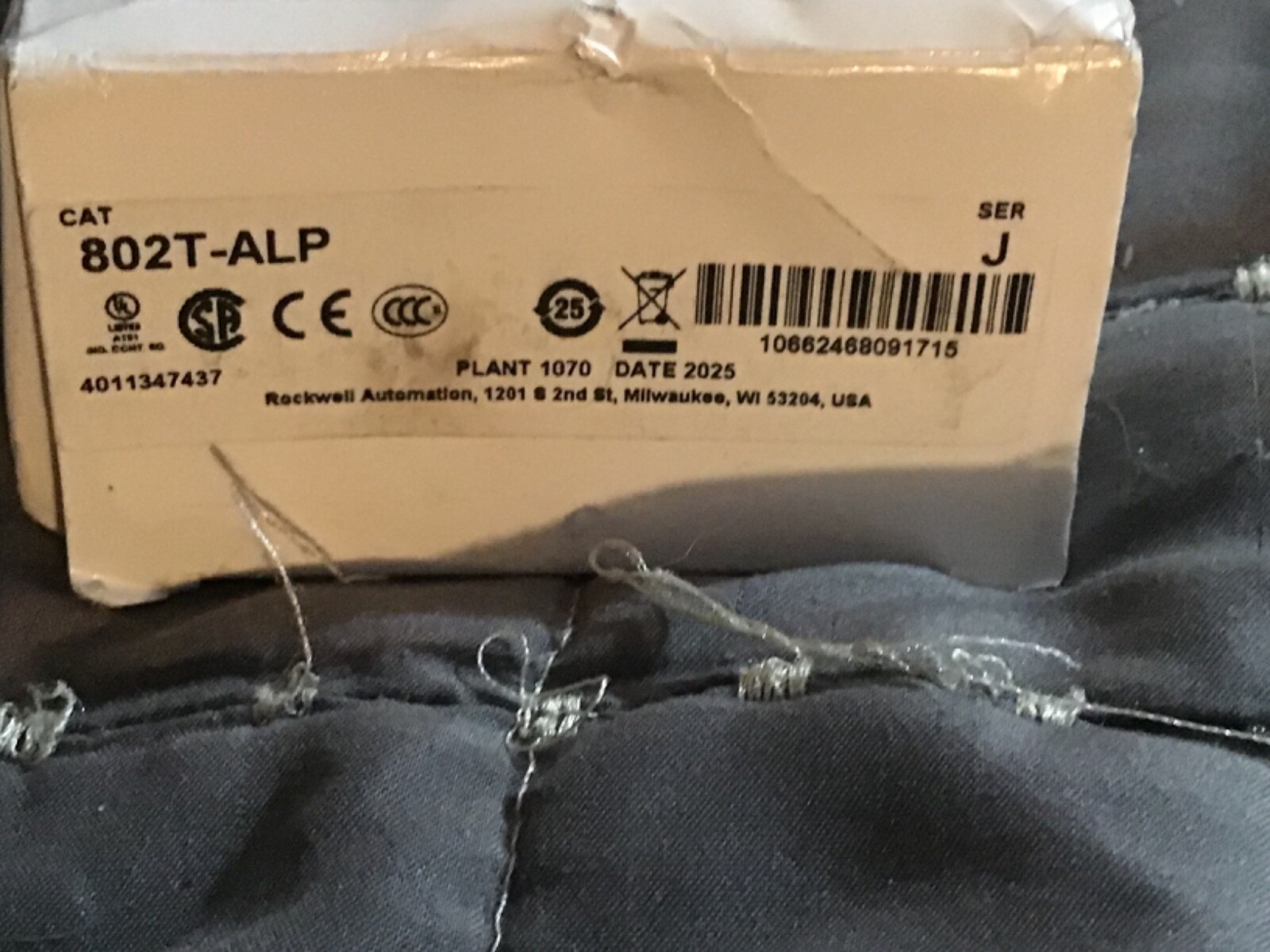 AB quality bulletin 802T oiltight switch CAT 802T-ALP Rockwell New in ...