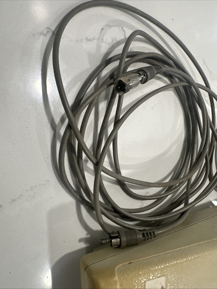 VINTAGE RADIO SHACK TRS-80 COLOR COMPUTER 2 MODEL 26-3026 Tested and ...