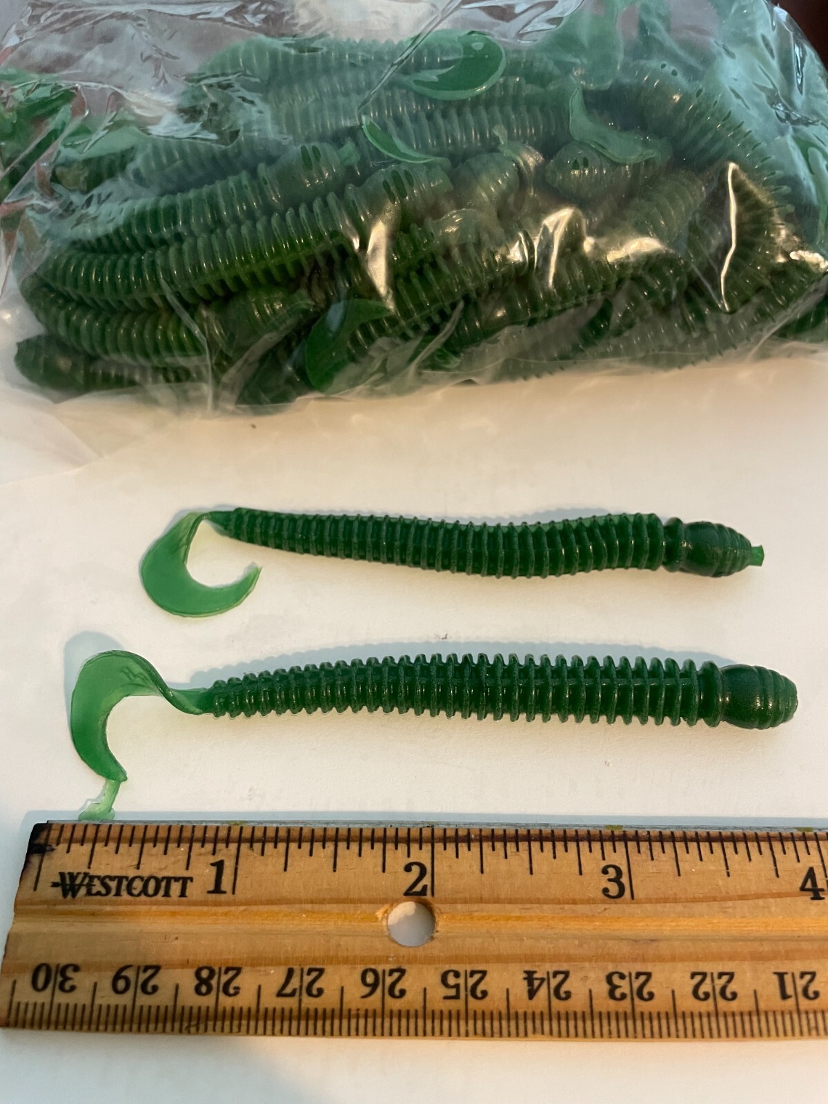 Rib w/ curl Tail Worms * 4" inch Bass Soft Plastic Worm Green 50ct | eBay