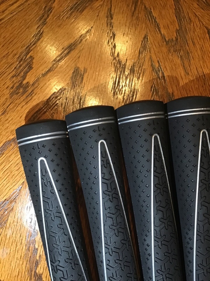 New Callaway Universal Golf Grips Standard (8 Grips Set). Free US ...