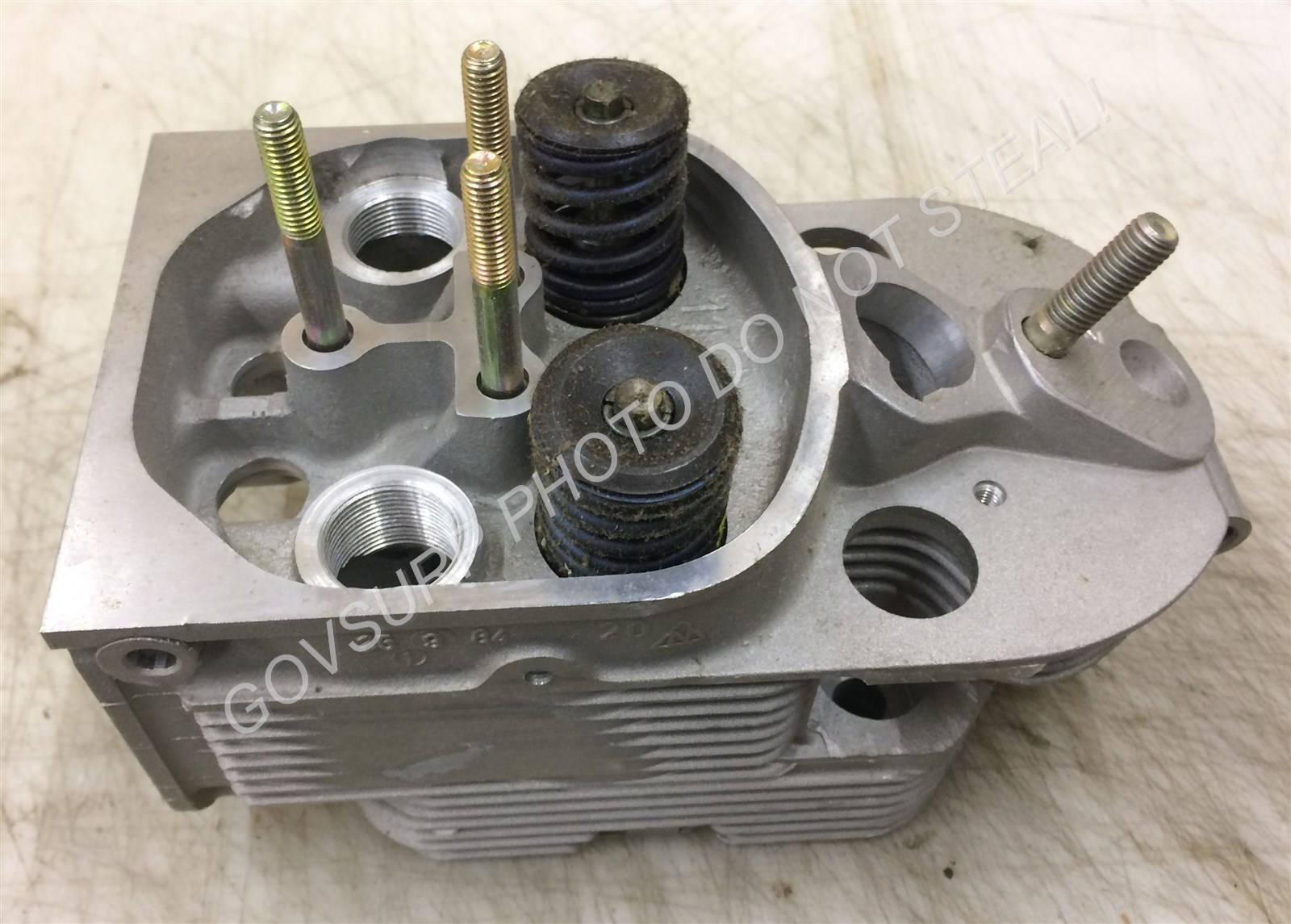 DEUTZ CYLINDER HEAD DIESEL ENGINE PN 2237310 NSN 2815-01-188-3266 | eBay