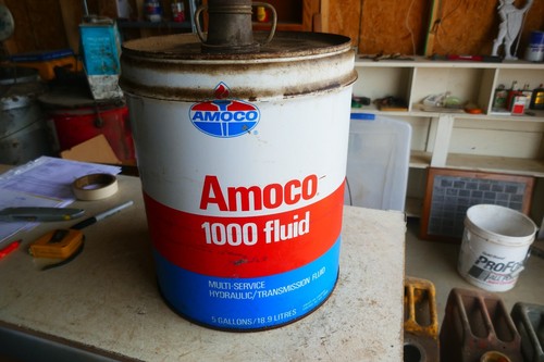 Vintage 1979 5 Gallon Oil Can Amoco 1000 Fluid Nice Color! Lot 25-20-B | eBay