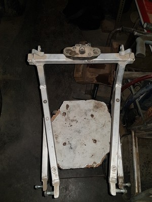 99 SUZUKI GSXR 750 SRAD FRONT SUBFRAME | eBay