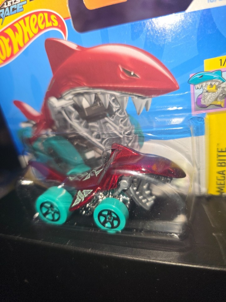 Hot Wheels Netflix Let's Race Gt Scorcher Shark Bite Mario Kart Dragon ...