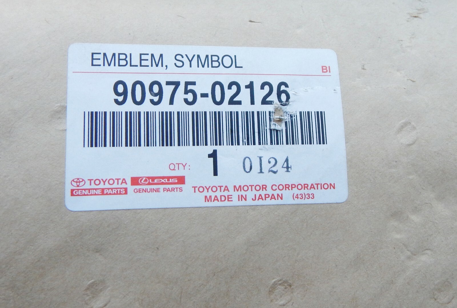 GENUINE NEW LEXUS FRONT GRILLE BADGE EMBLEM 90975-02126 | eBay UK