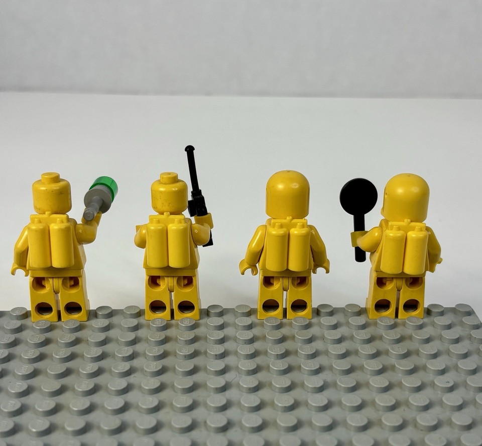 Vintage 1982 LEGO Space Classic Space Astronaut Yellow Minifigure Set ...