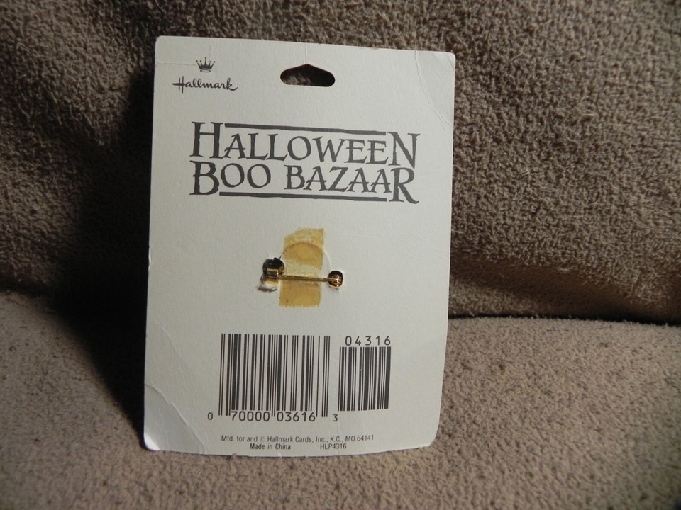 Vintage Hallmark Lapel Pin Halloween Phantom Playing a Pipe Organ Boo ...