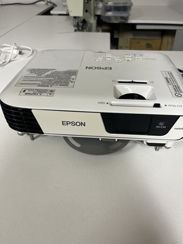 Epson PowerLite Home Cinema 640 3LCD Projector Model H801A, No Remote ...
