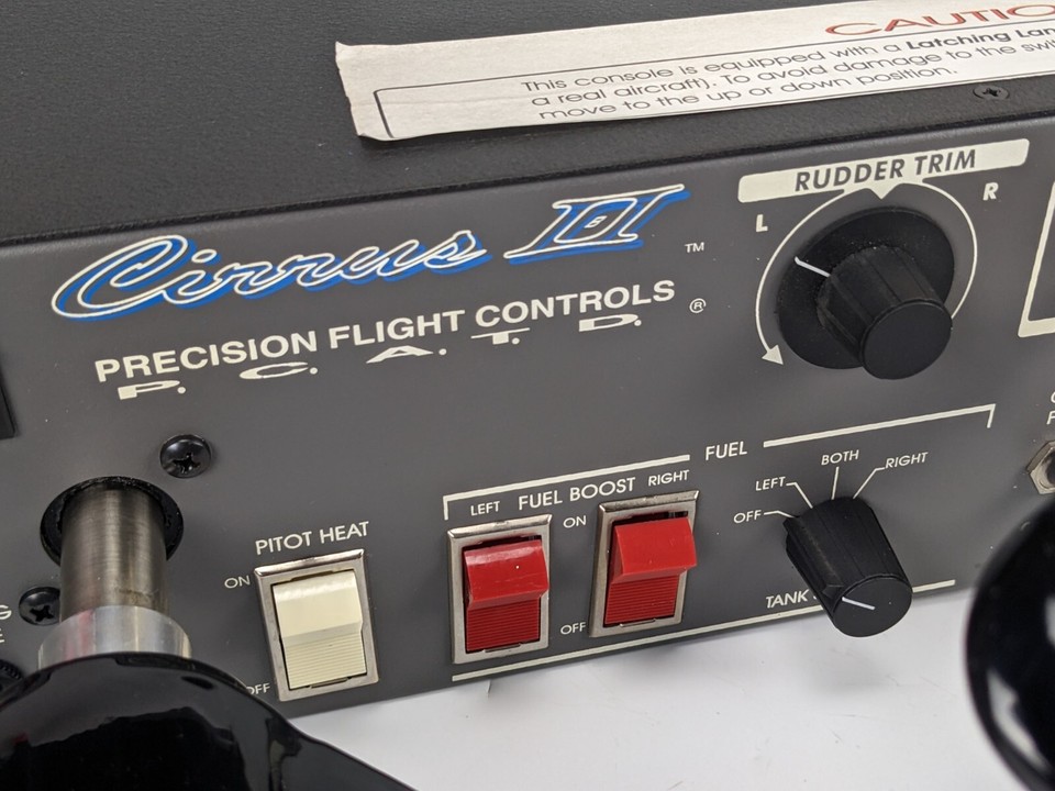 Precision Flight Controls Cirrus ll PCATD Console Simulator w/ Avionics ...