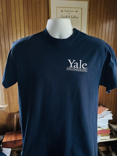 Vintage Yale University Engineering BIOMEDICAL Medium T-Shirt. Eli Yale ...