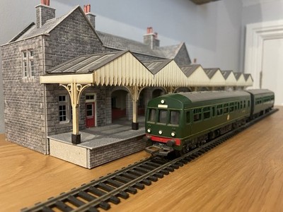 Hornby DMU Loco Set | eBay UK