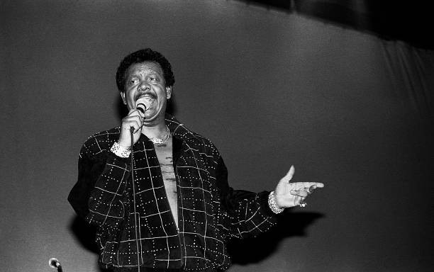 Singer Tyrone Davis performs at the Regal Theater in Chicago Illin- Old ...