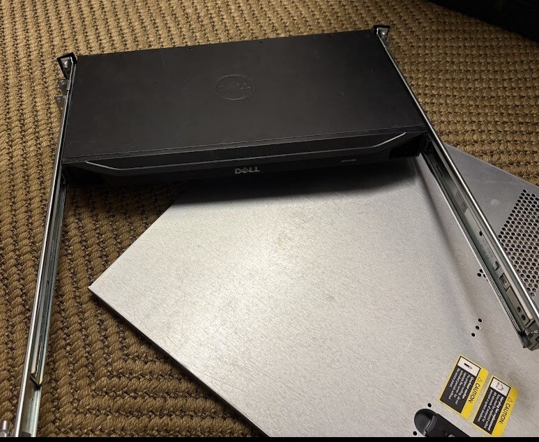 Dell Avocent MPU108E 8-Port KVM IP Console Switch - Remote Server ...