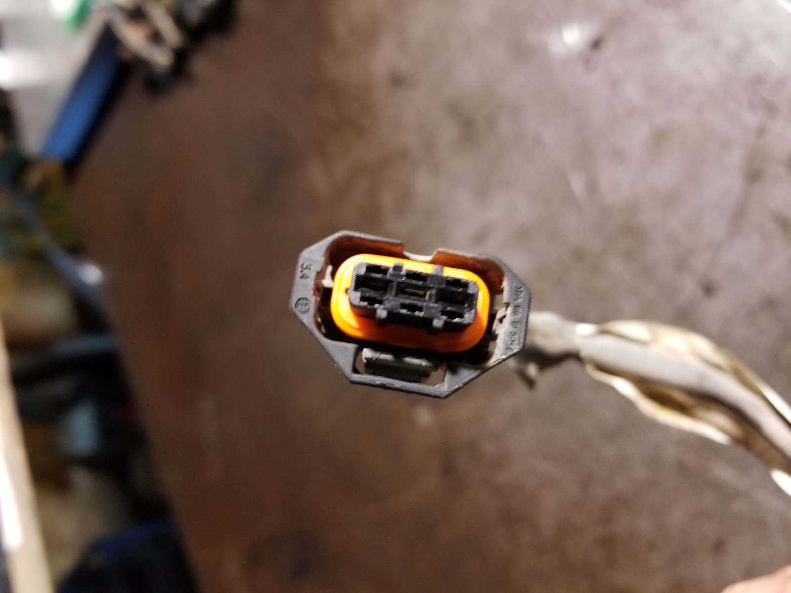 12647115 11-15 LML Duramax FUEL RAIL TO MAIN HARNESS PIGTAIL | eBay